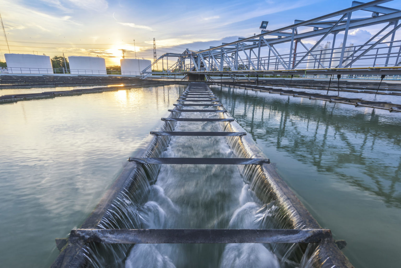 Radar vs. ultrasonic level sensors - Endress+Hauser